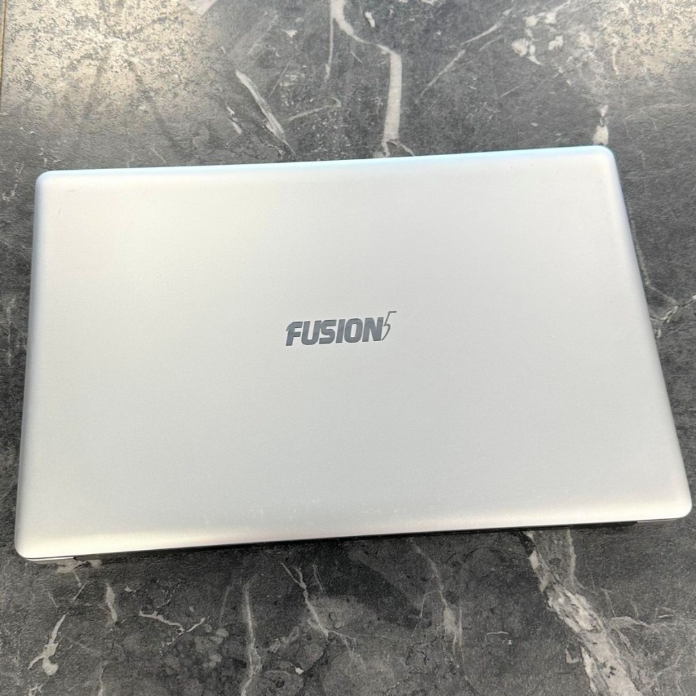 Pre-owned Fusion5 Lapbook T90B+ Pro 64GB Windows 10 4GB Ram 14.1" Full HD Portable Laptop - Own4Less